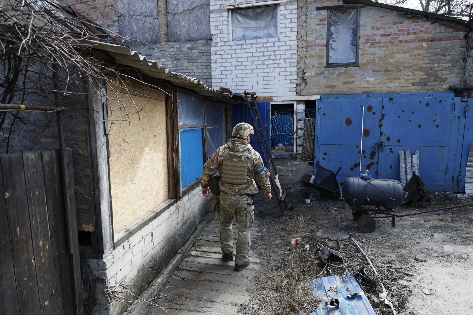 Avdiivka: 'Post-Apocalyptic' City on Ukraine's Front Line